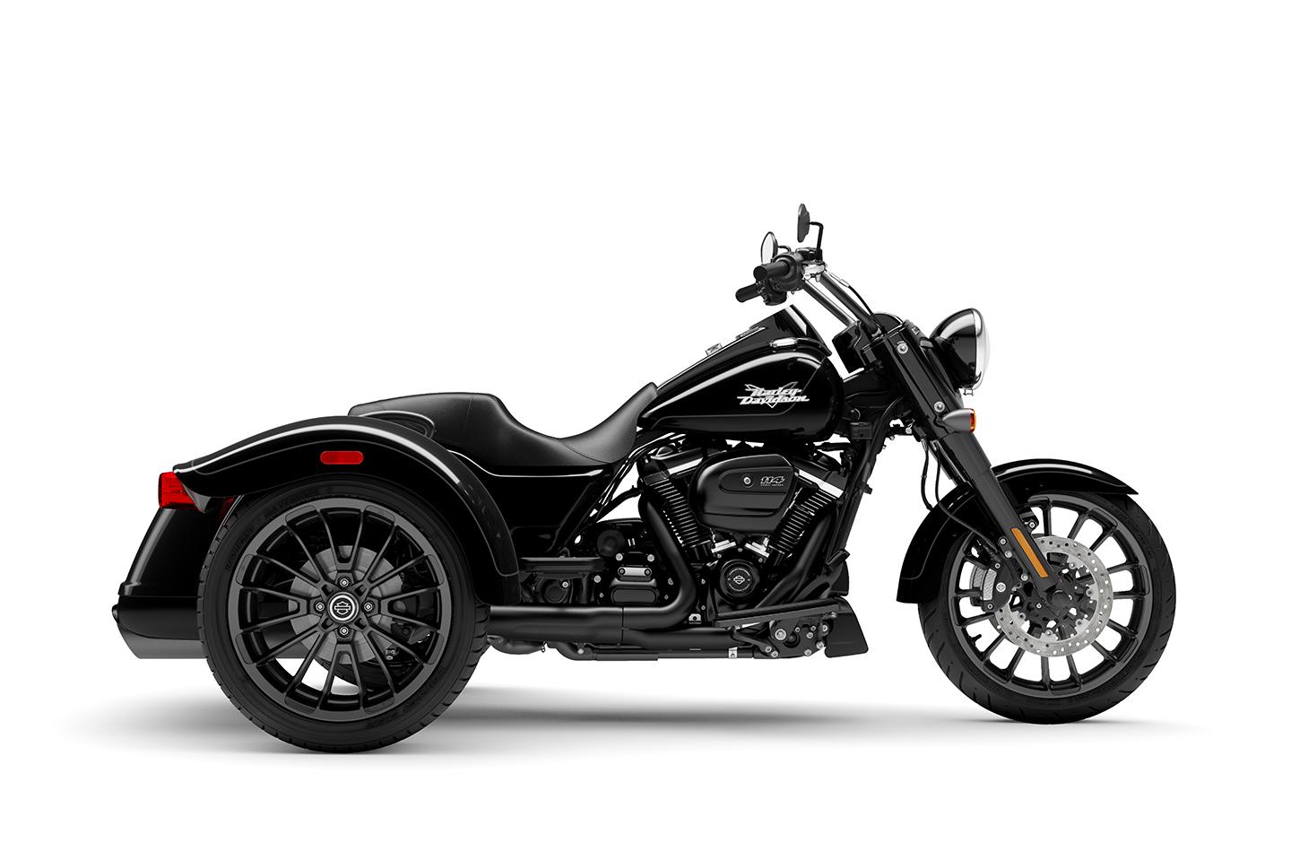 Vivid Black / 2025 - Trike - Harley-Davidson® FLRT Freewheeler 2025 ...